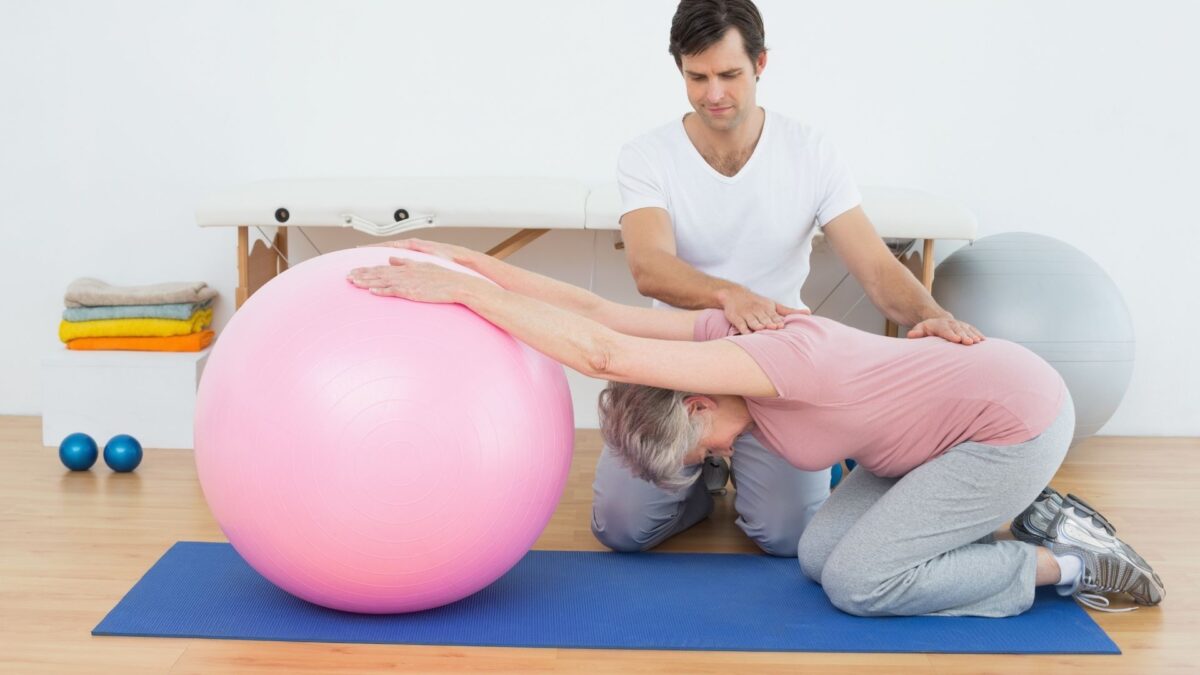 Compression Fractures: Causes, Symptoms and Treatment